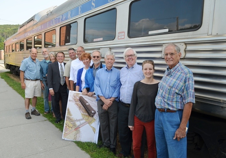 AllEarth Rail's commuter Budd cars pull into Vermont